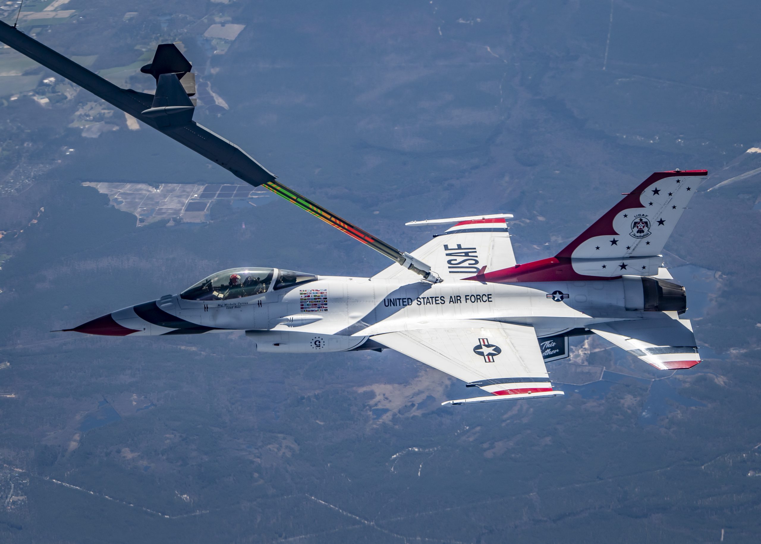 USAF Thunderbirds & USN Blue Angels Perform America Strong Flyover ...
